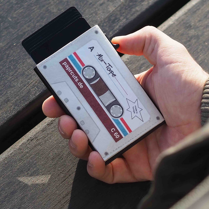 Paprcuts RFID wallet made of tear-resistant Tyvek - Sustainable & fair ...